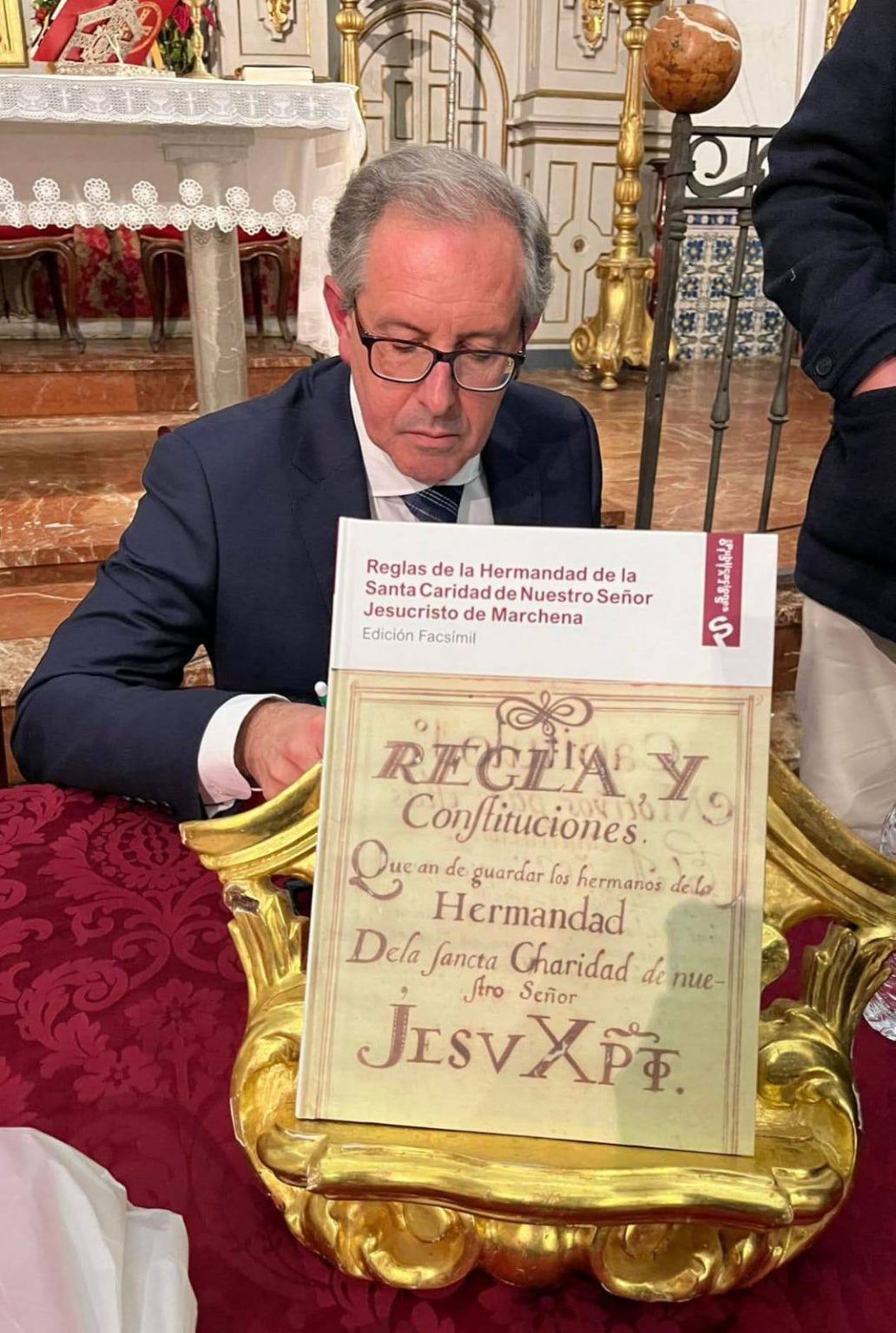 La Santa Caridad presenta la edición facsímil de sus Reglas históricas ...